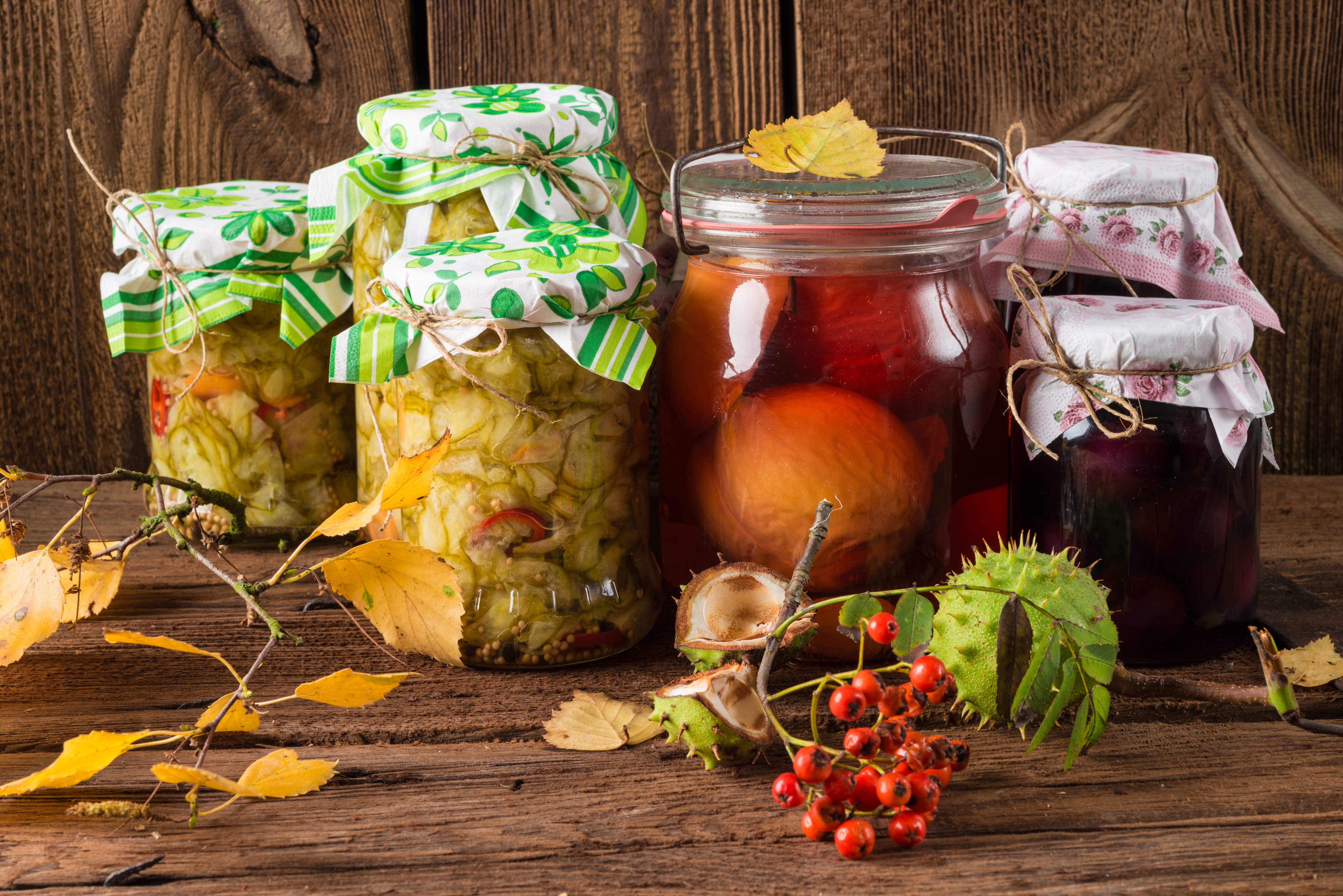 Obst einkochen: So konservieren Sie Obst in Kochtopf und Backofen